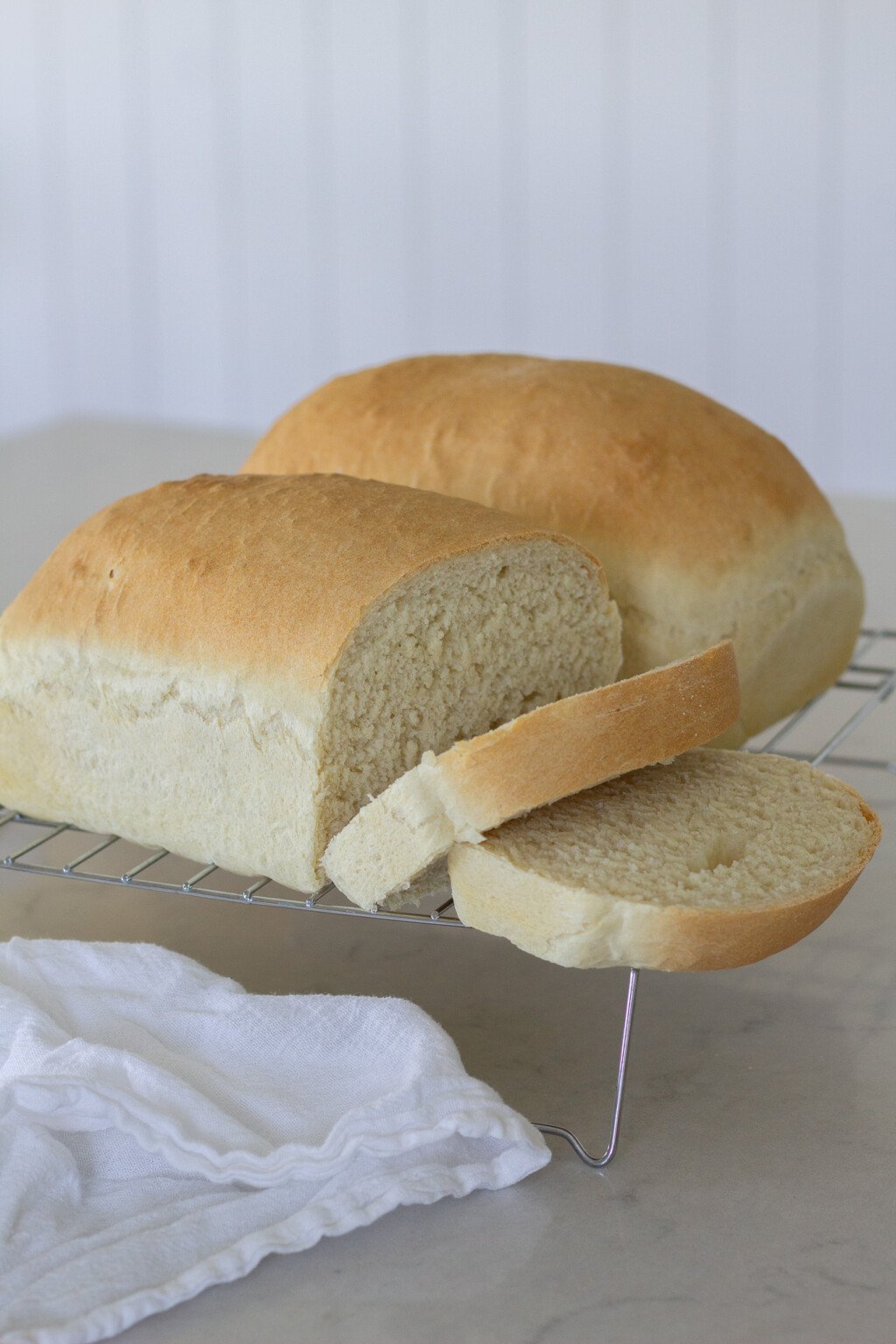Easy Homemade White Bread - Handmade Farmhouse