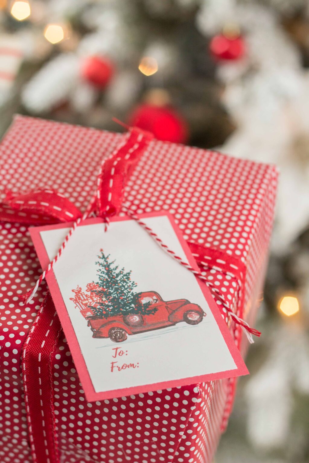 Nostalgic Christmas Printable Tag - Handmade Farmhouse