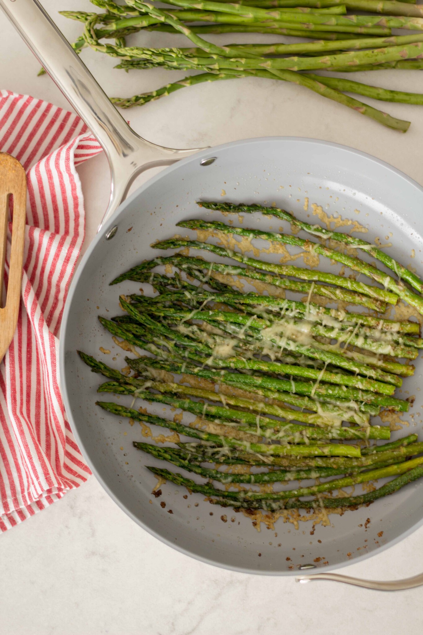 Quick and Easy Parmesan Asparagus - Handmade Farmhouse