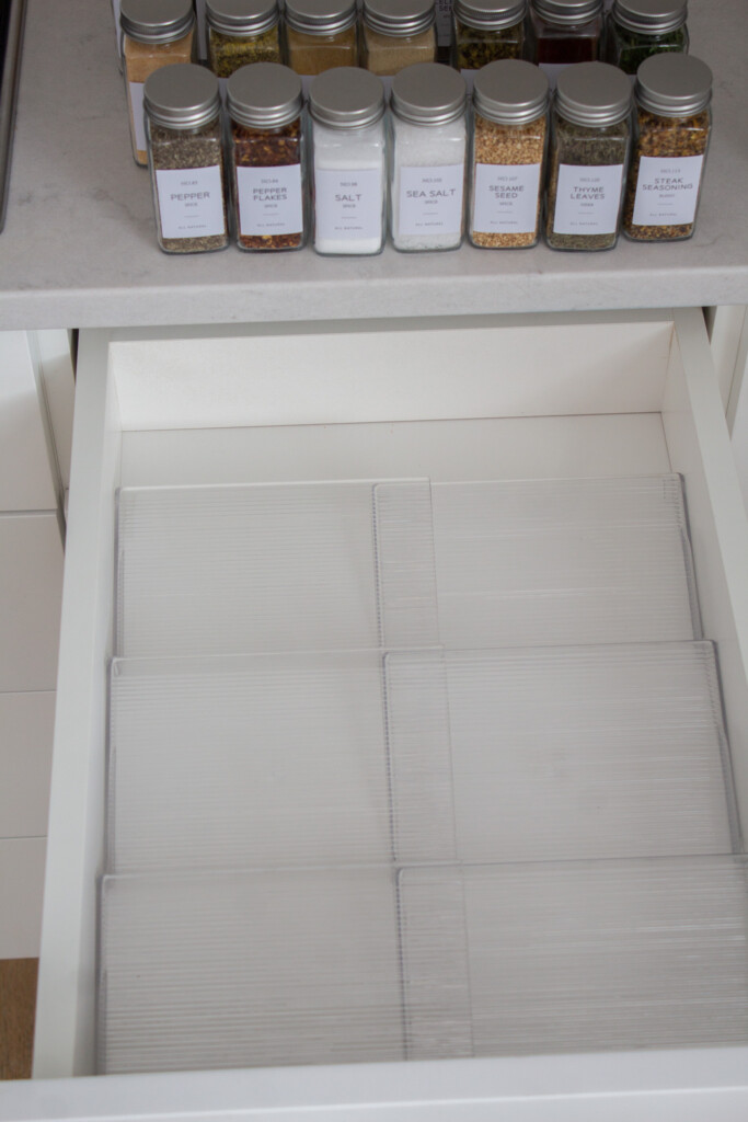 Simple Kitchen Spice Jar Organization - Handmade Farmhouse