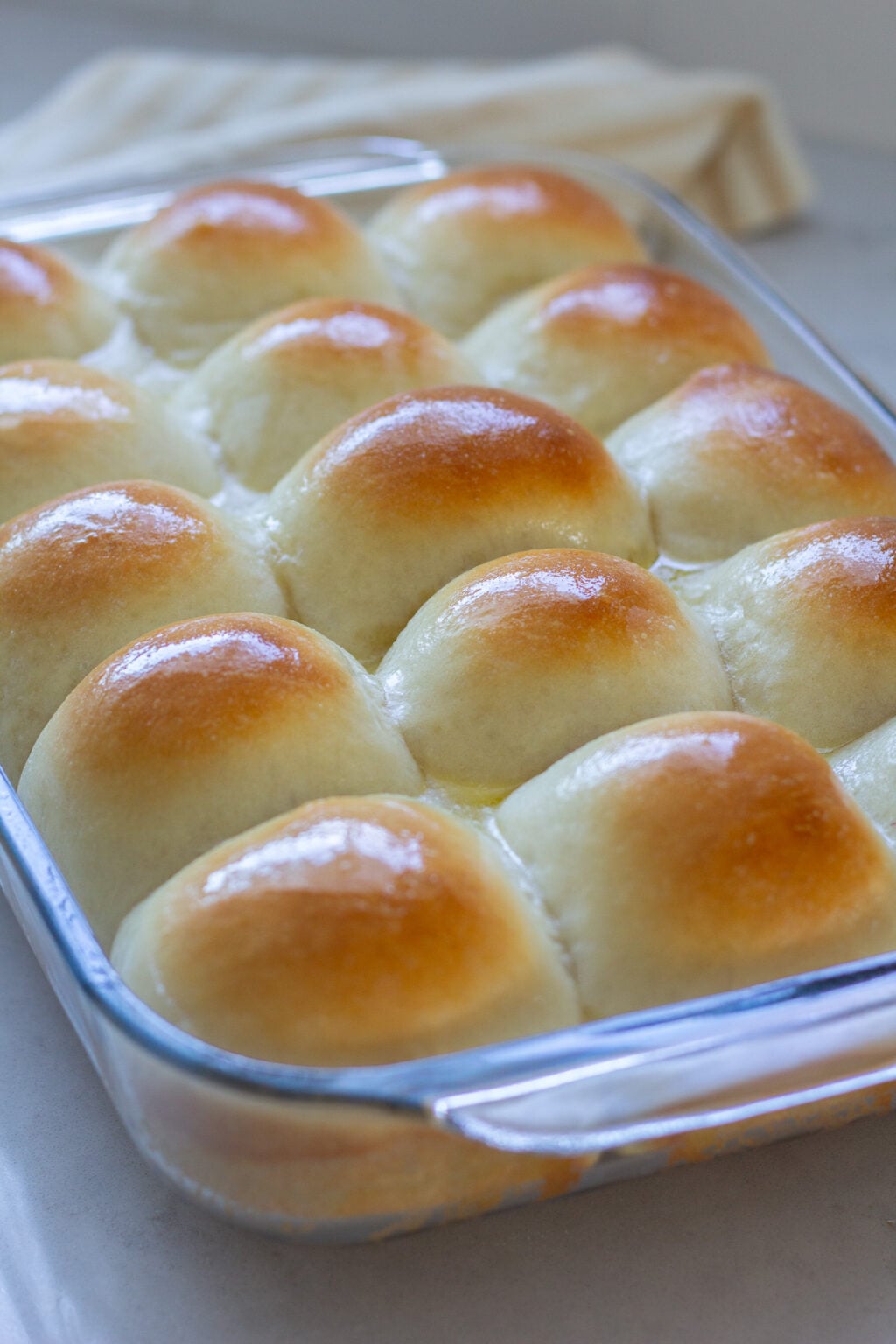Easy Holiday Dinner Rolls - Handmade Farmhouse